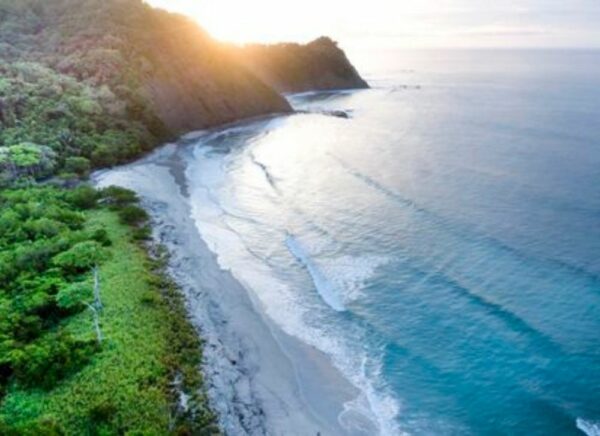 16 Best Swimming Beaches in Costa Rica.