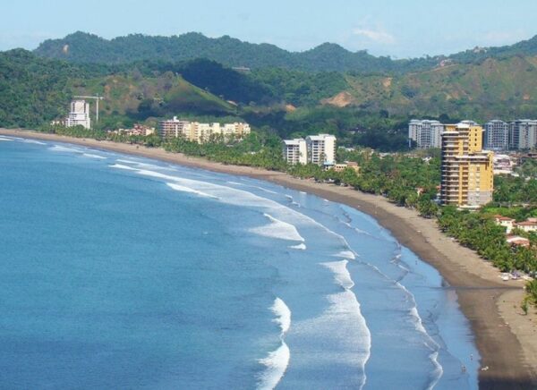 16 Best Swimming Beaches in Costa Rica.